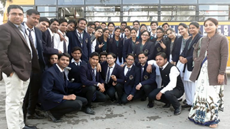STUDENTS OF SRMSCET MAKE A INDUSTRIAL VISIT TO NAARI PHARMA PRIVATE ...